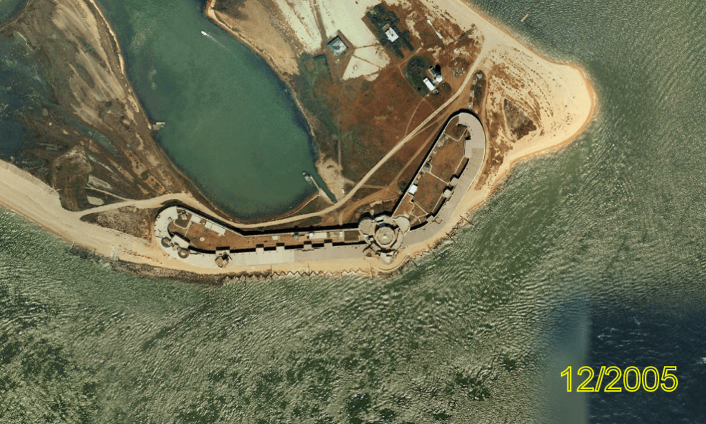 Hurst Castle – Partial collapse of the seaward wall of the east wing ...